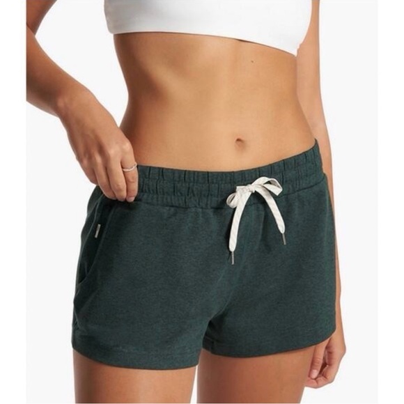 Vuori | Shorts | Vuori Halo Performance Shorts 2 Womens Grass Heather ...